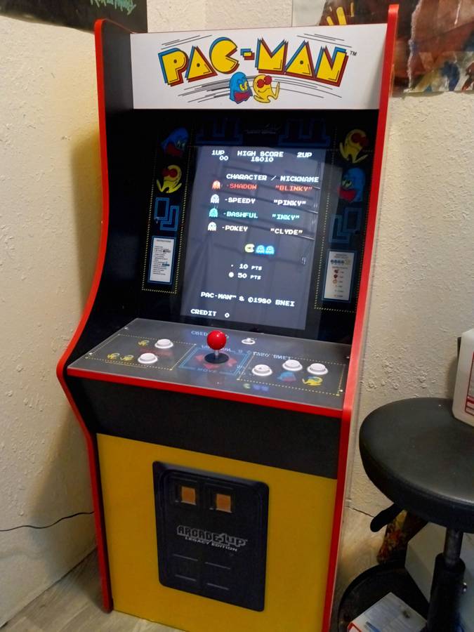 Pac-Man Arcade Machine 1up | Looknet